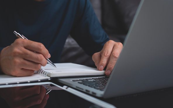 9 Best Free Hospitality Courses Available Online - HRC International